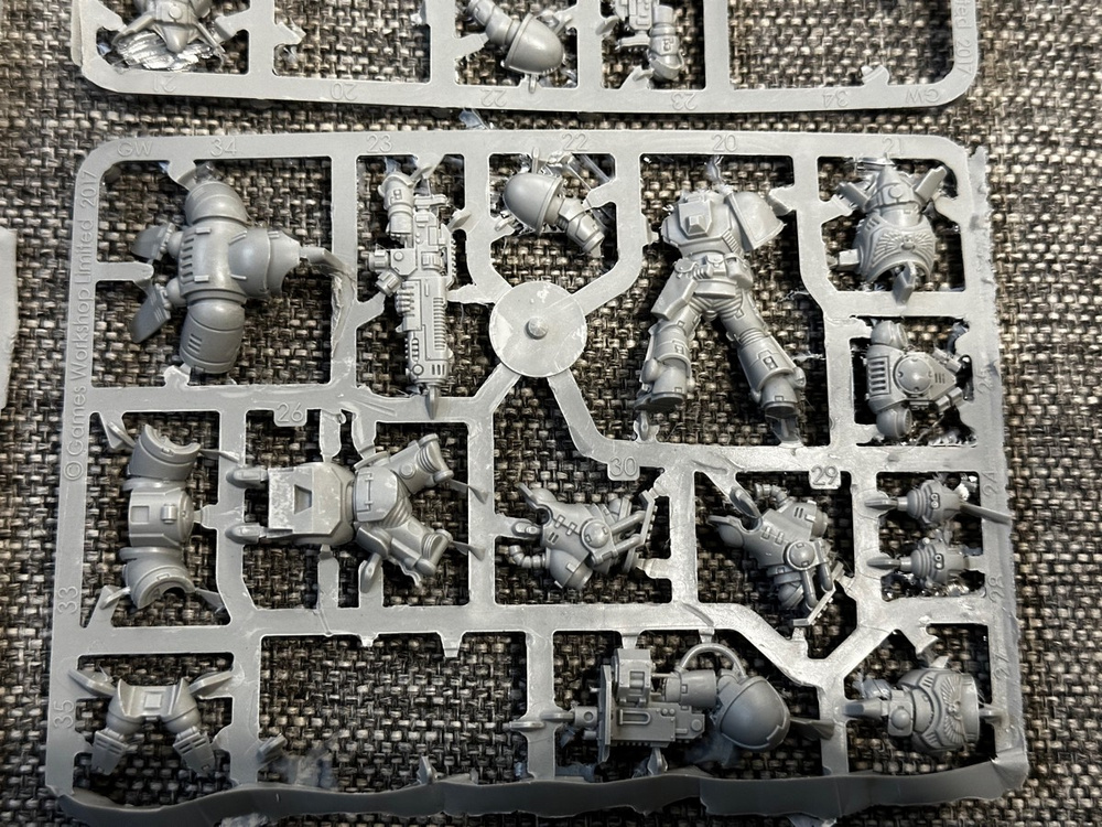 Миниатюра Warhammer 40000 Dark Imperium Box Set (Imperial Half) / Набор ...