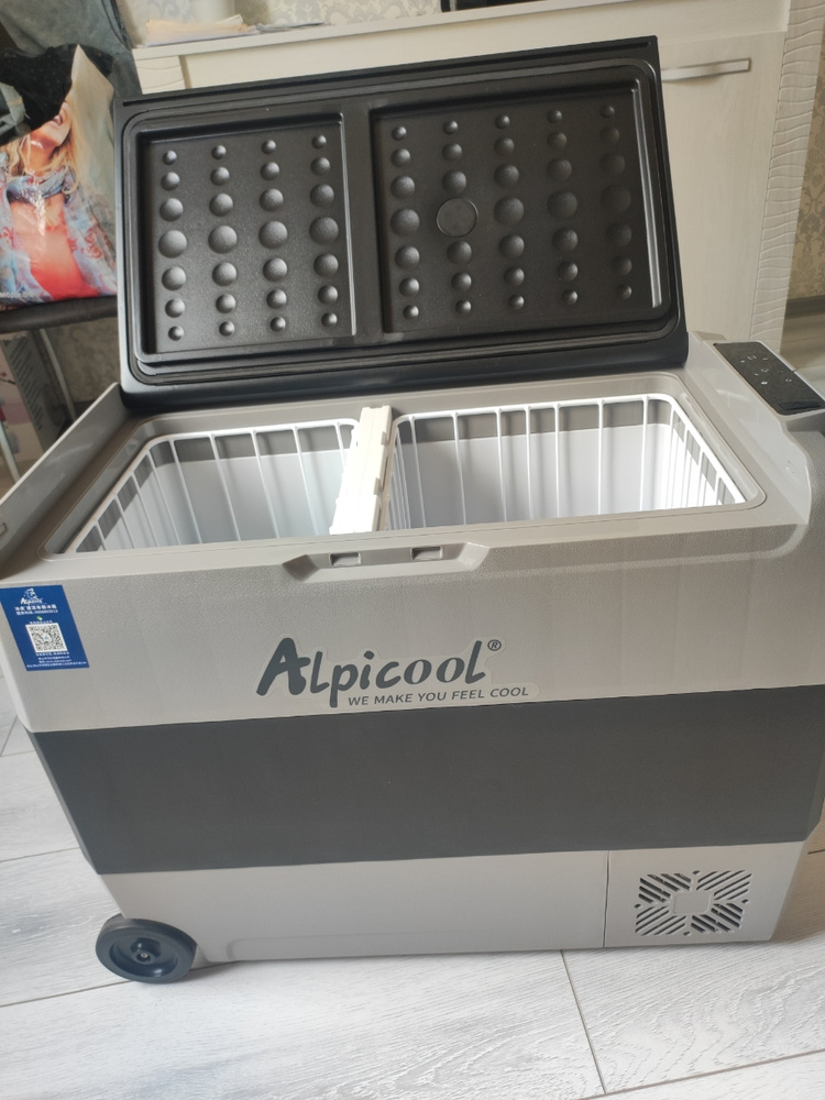 Автохолодильник компрессорный Alpicool T60 60 л, двухкамерный -20/+10 C ...