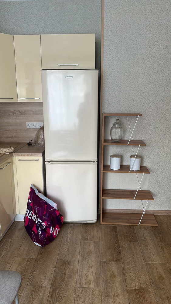 Стеллаж 65/25/130_ЛДСП Белый / Скобы Белый матовый, 65х25х130 см ...