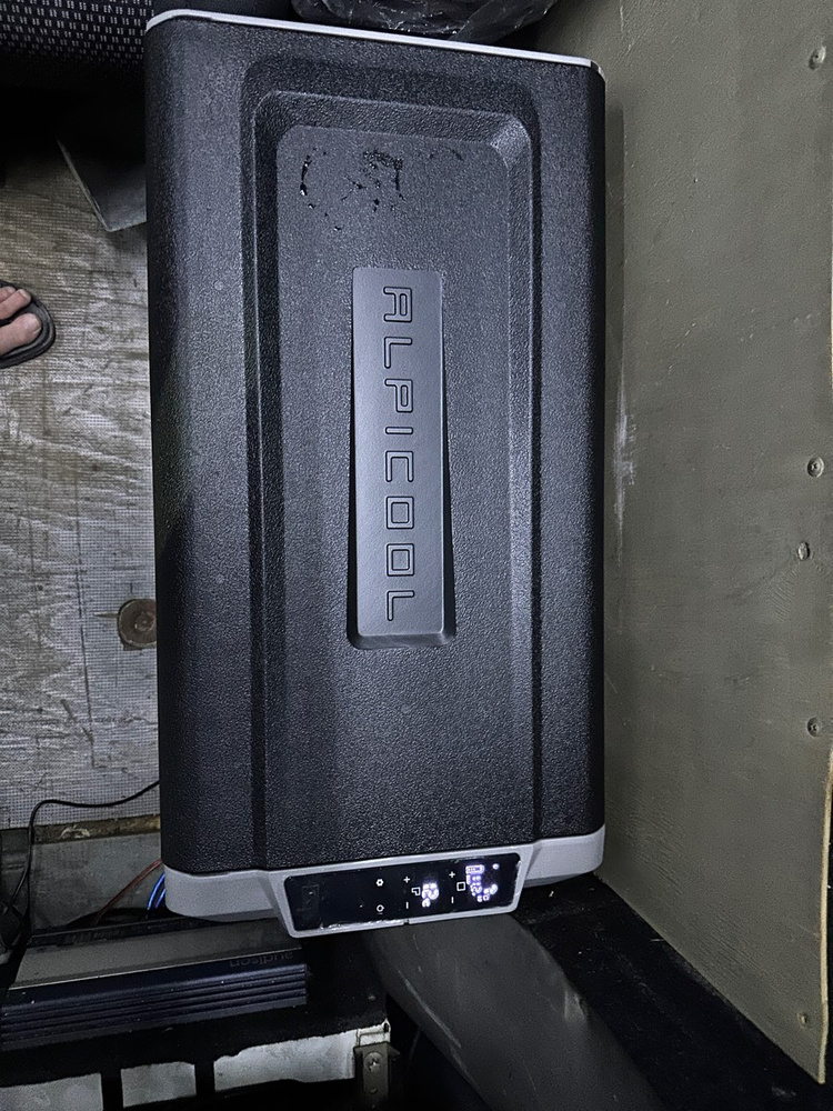 Автохолодильник компрессорный Alpicool T60 60 л, двухкамерный -20/+10 C ...