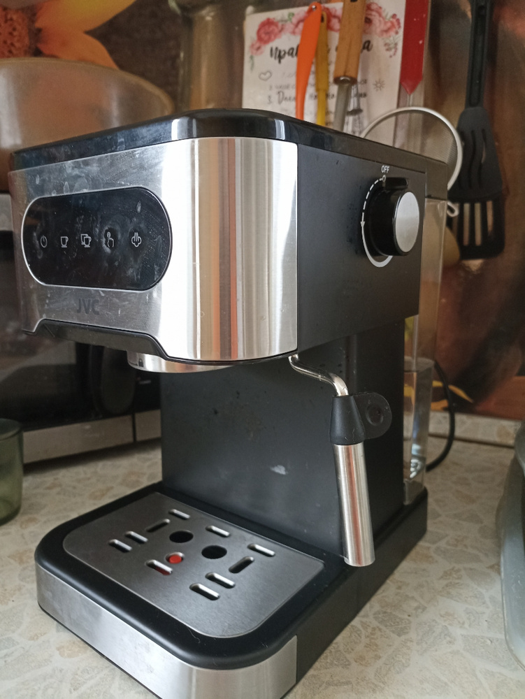 Кофемашина рожковая с капучинатором JVC JK-CF35, 20 Бар, резервуар 1,5 л, подогрев чашек, 950 Вт ...