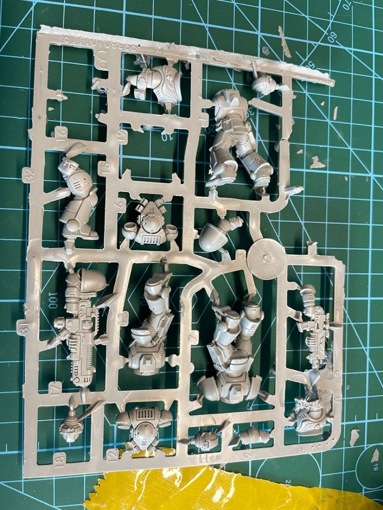 Миниатюра Warhammer 40000 Dark Imperium Box Set (Imperial Half) / Набор ...