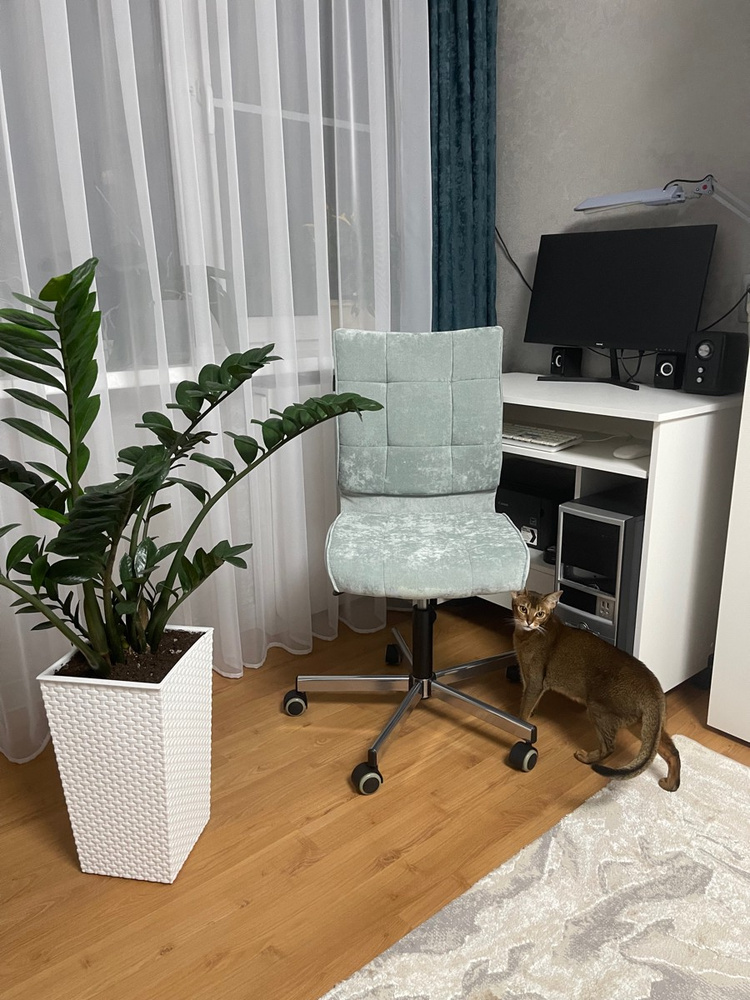 Компьютерный стул Бюрократ CH-330M (молочный), компьютерное кресло из ...