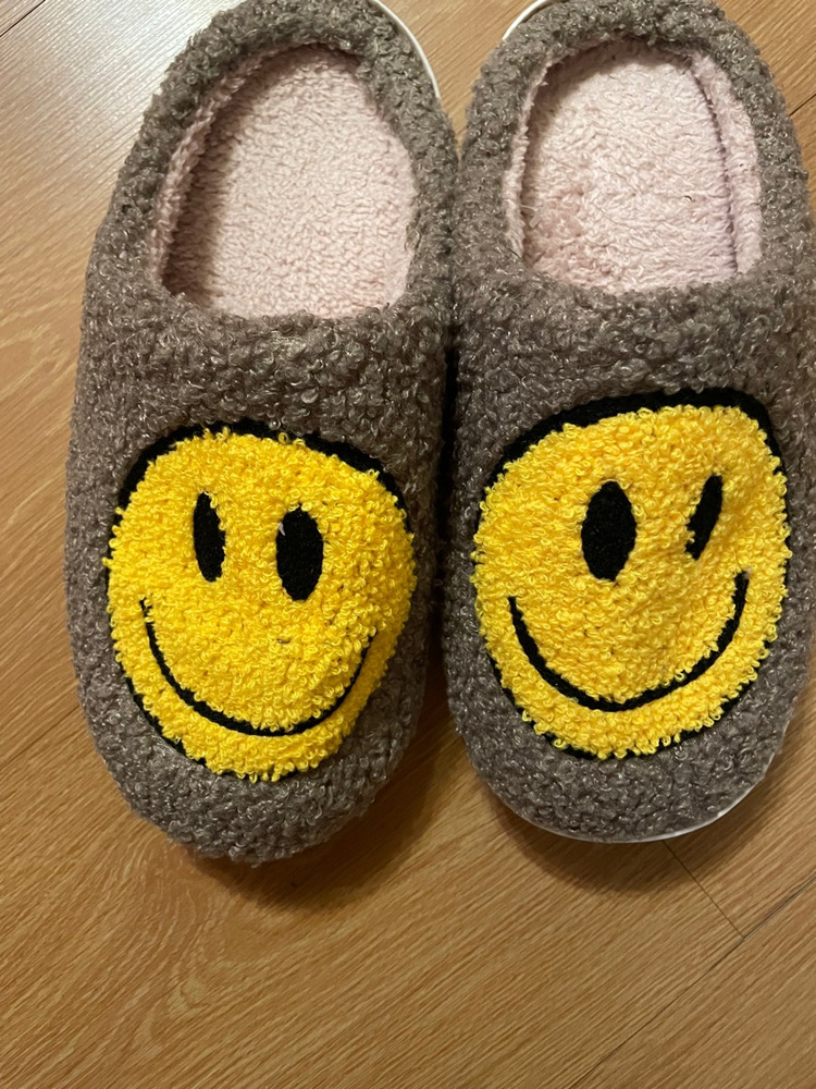 Тапочки AIRz Смайлик - купить с доставкой по выгодным ценам в интернет-магазине OZON (1415428811)