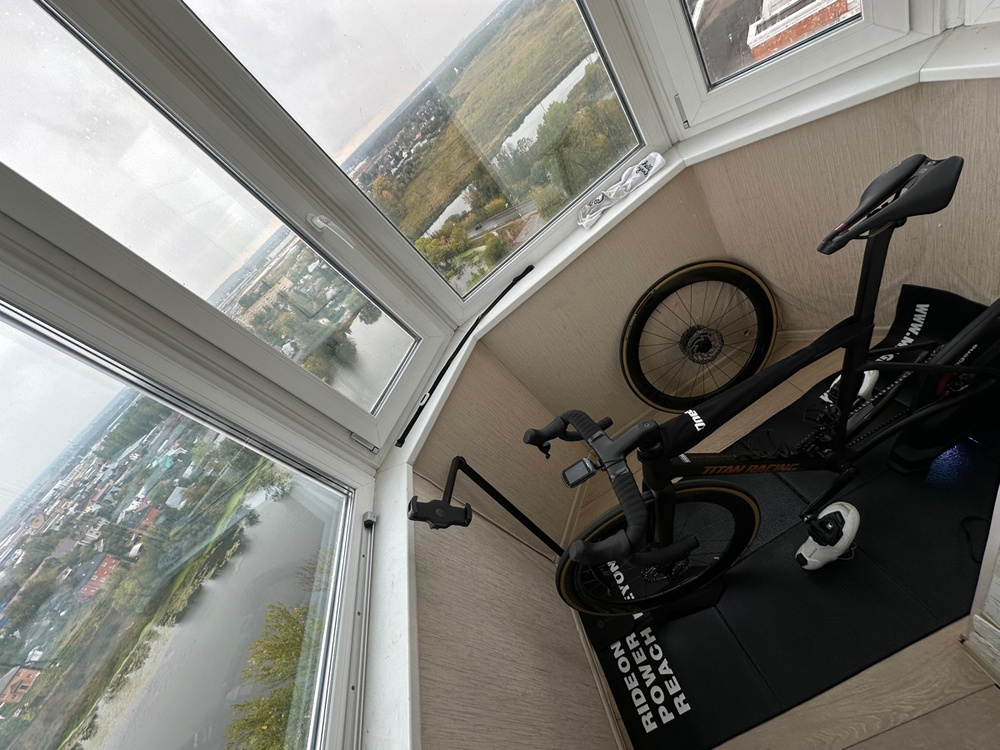 Напольная подставка под планшет Arroys F-LD11 black купить на OZON по низкой цене (1759380733)