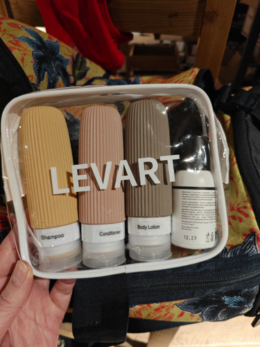 Дорожный набор флаконов для косметических средств в путешествие 90 мл 4 шт LEVART/ Силиконовые ...