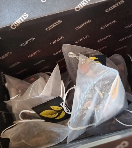 Чай в пирамидках черный Curtis Isabella Grape, 20 шт - купить с ...