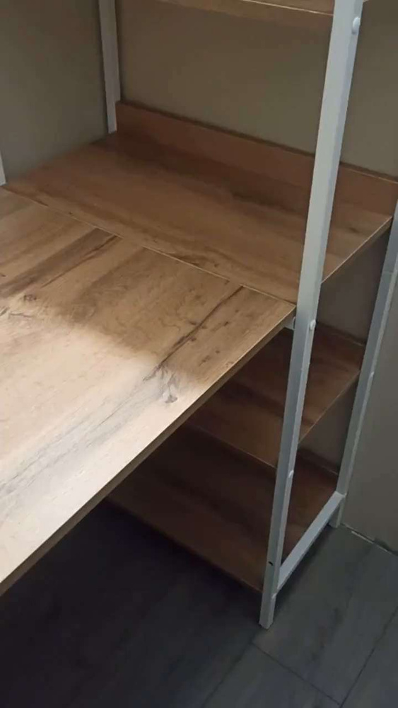 Письменный стол SKANDIWOOD СЧБ100/50/73_145_ЛДСП Белый / Каркас золотистый, 130х60х145 см ...