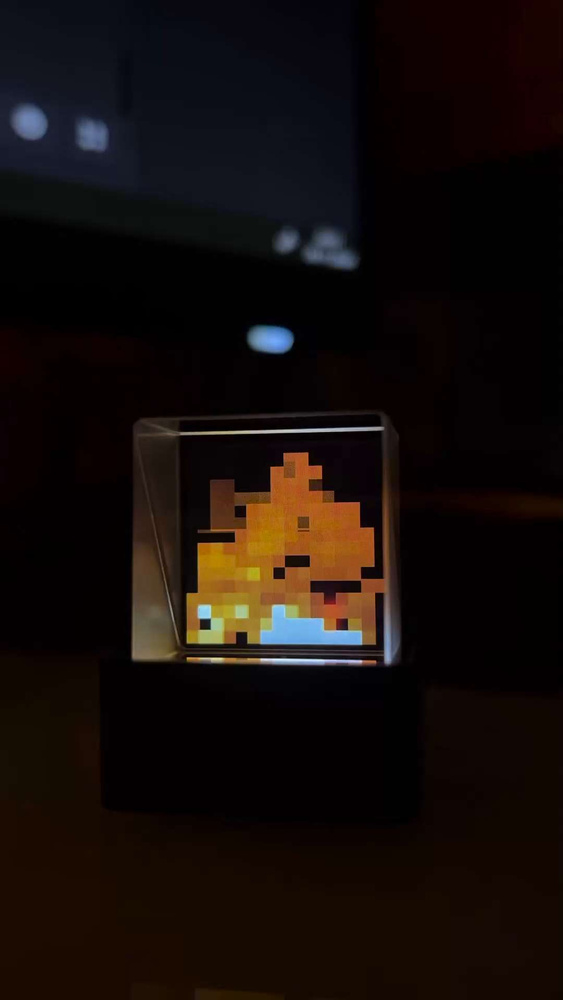 Cyber Cube, Голографический куб GeekMagic Mini WiF с настольными часами ...