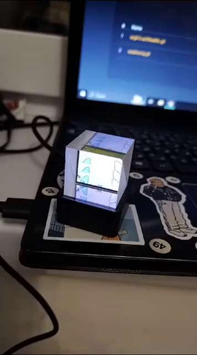 Cyber Cube, Голографический куб GeekMagic Mini WiF с настольными часами ...