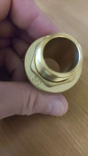 Врезка для резервуара латунная TIM 1/2" купить на OZON по низкой цене (1082852681)