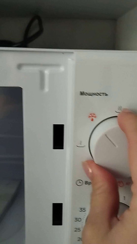 Comfee CMW207D02W Микроволновая печь, 700 Вт, белая купить на OZON по низкой цене (1218171329)